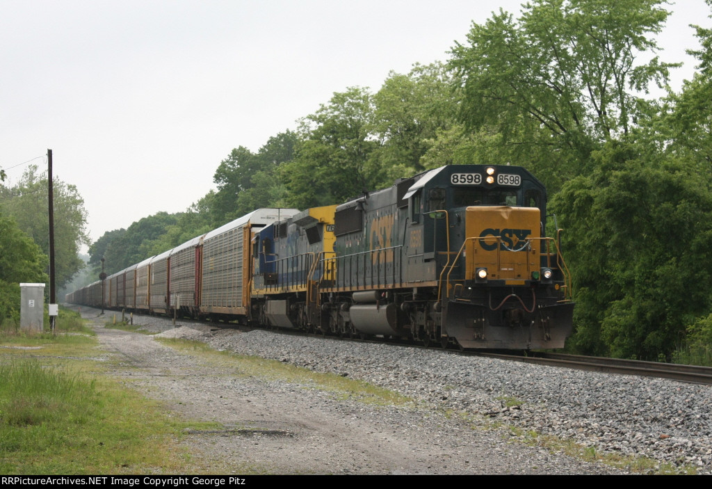 CSX 8598 and train Q217